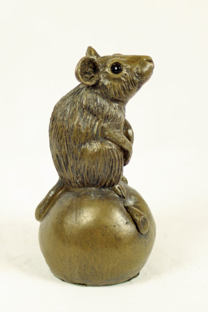 Mouse on Apple5 x 4 x 9cm – Pippa Hill Animal Sculpture